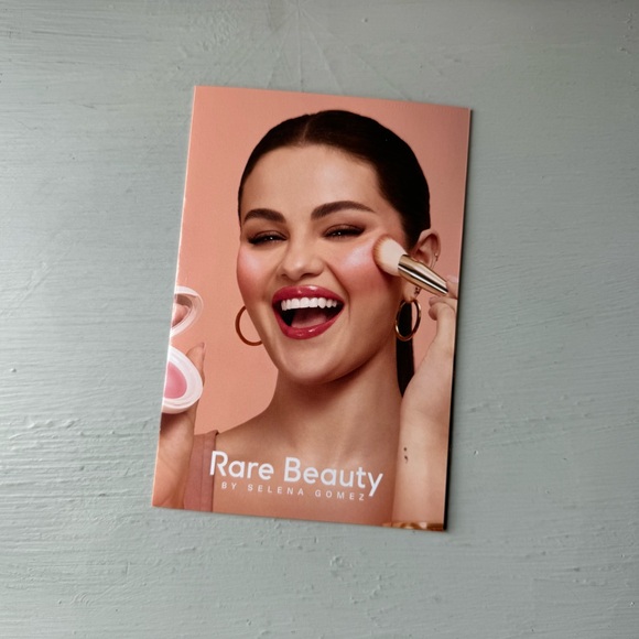 Rare Beauty | Art | Rare Beauty X Sephora Soft Pinch Luminous Powder ...